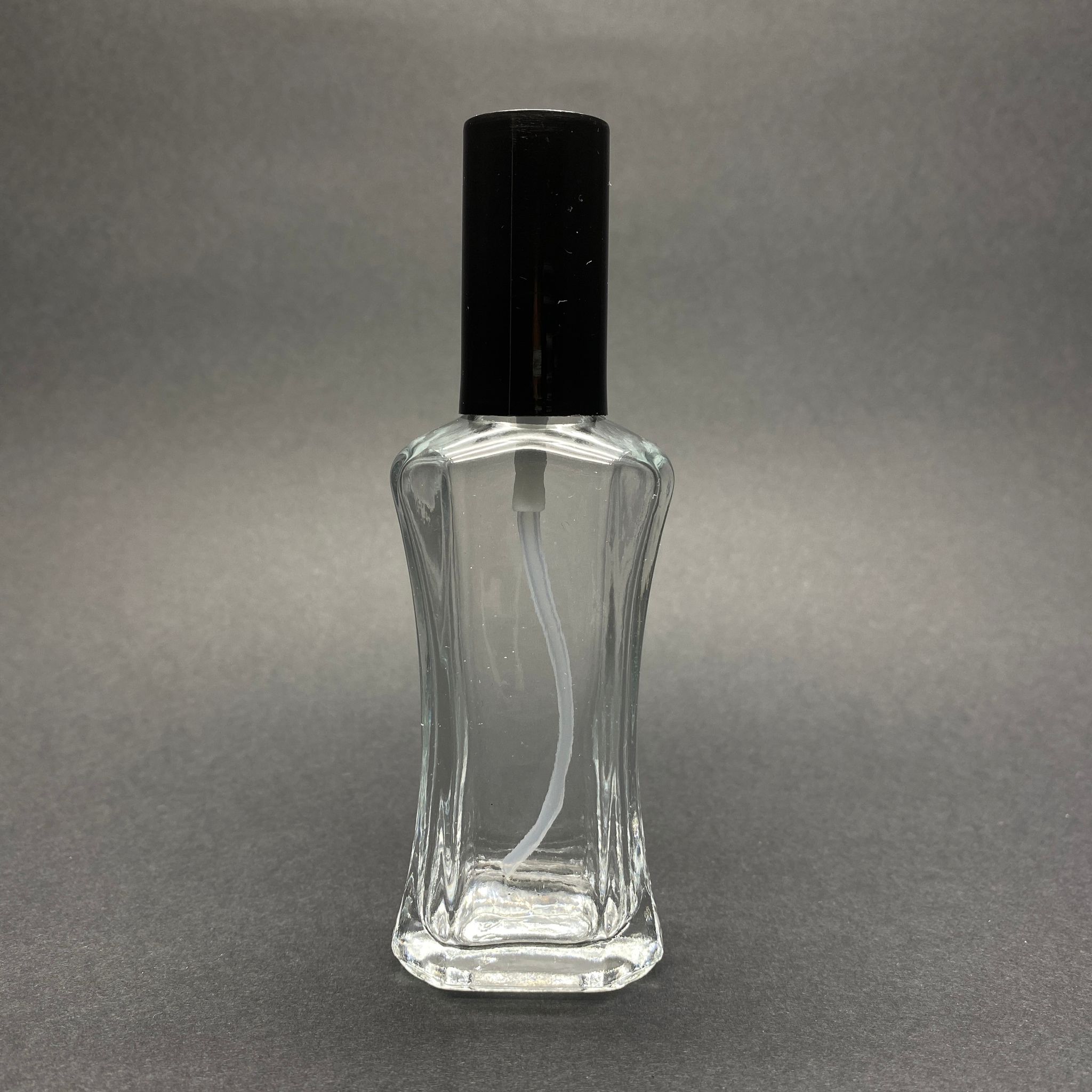 50-cc-milano-model-cam-sise-siyah-plastik-kapak-siyah-spreyli-50-ml-luks-parfum-sisesi-(camin ...