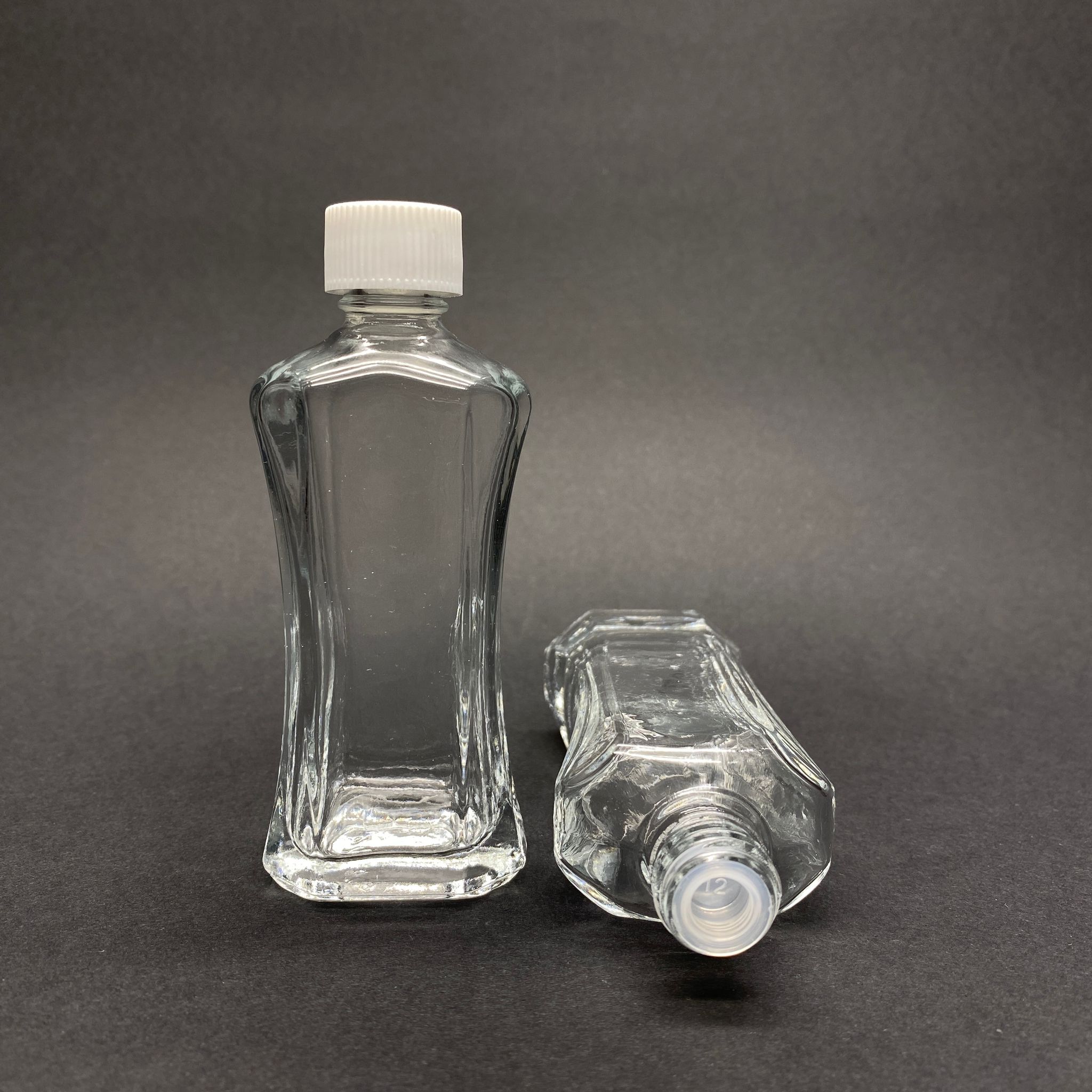 50-cc-milano-model-beyaz-kapakli-kor-tipali-cam-sise-50-ml-beyaz-kapakli-kor-tipali-cam-sise-ud-7063