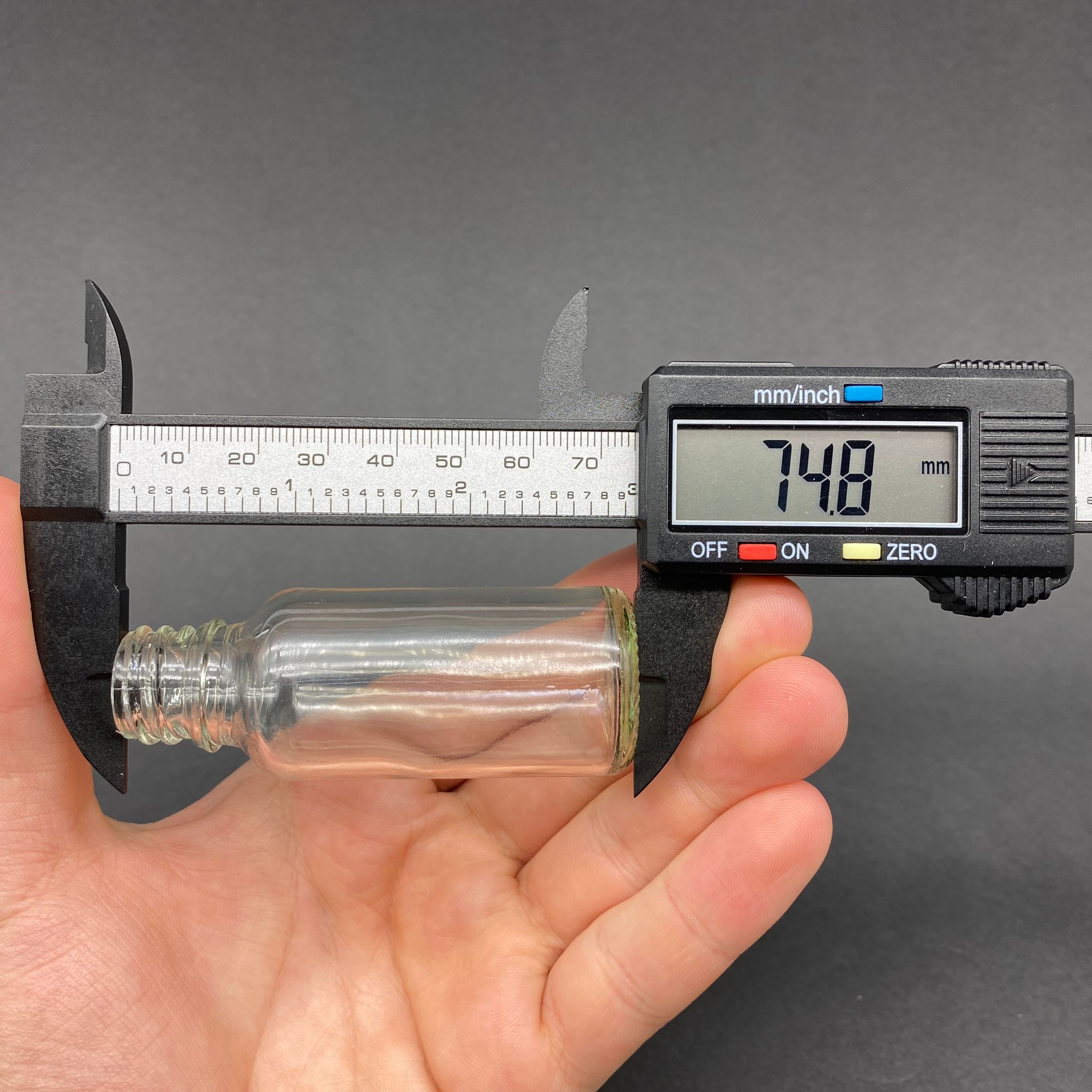 20-cc-cam-sise-beyaz-kapakli-20-ml-standart-cam-sise-ud-4207